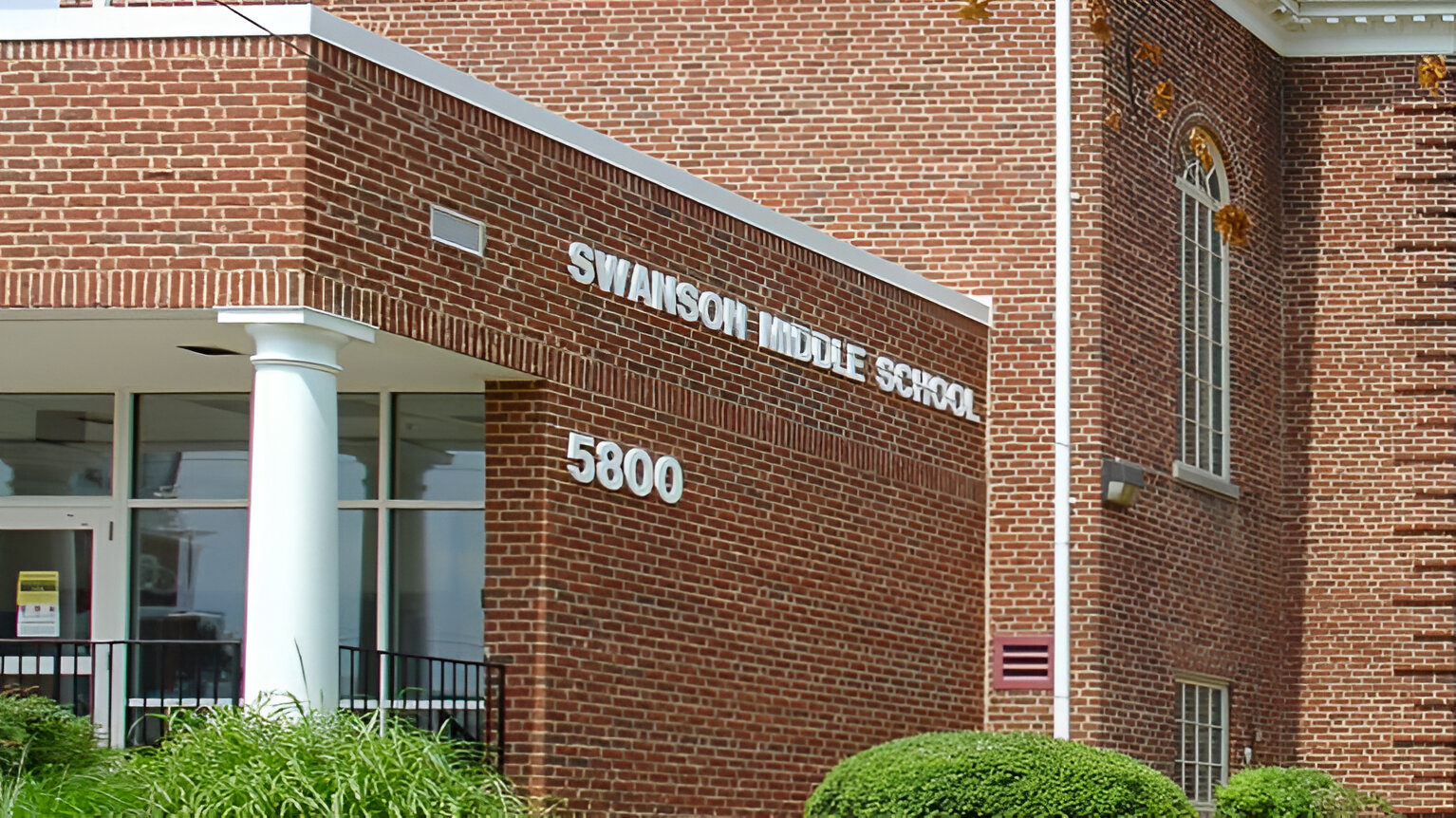 Arlington Student Allegedly Brought Knives to School - EdNews Virginia
